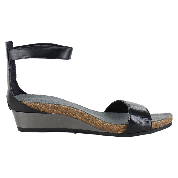 Naot Sandals – Premium Comfort Footwear | Canada – Walking On a Cloud